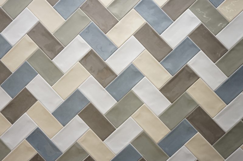 Metro Fliese grau-grün gewellt 7.5x15 | dieFliesen.com