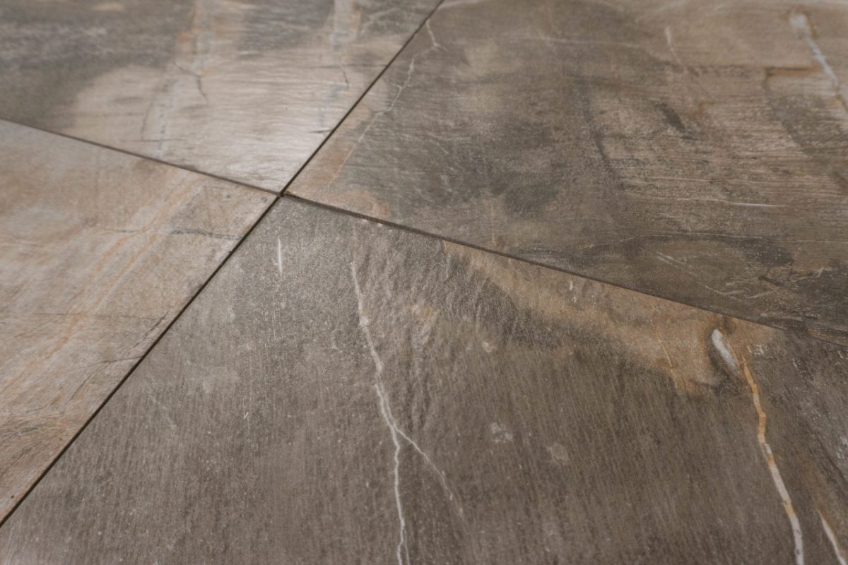 ABK Fossil brown 30x60 - dieFliesen.com